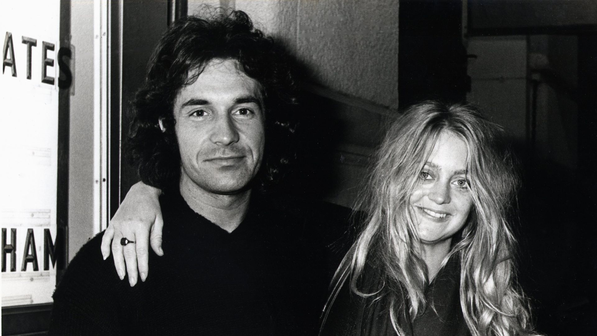 Goldie Hawn reveals struggles of raising Kate and Oliver Hudson as a ...