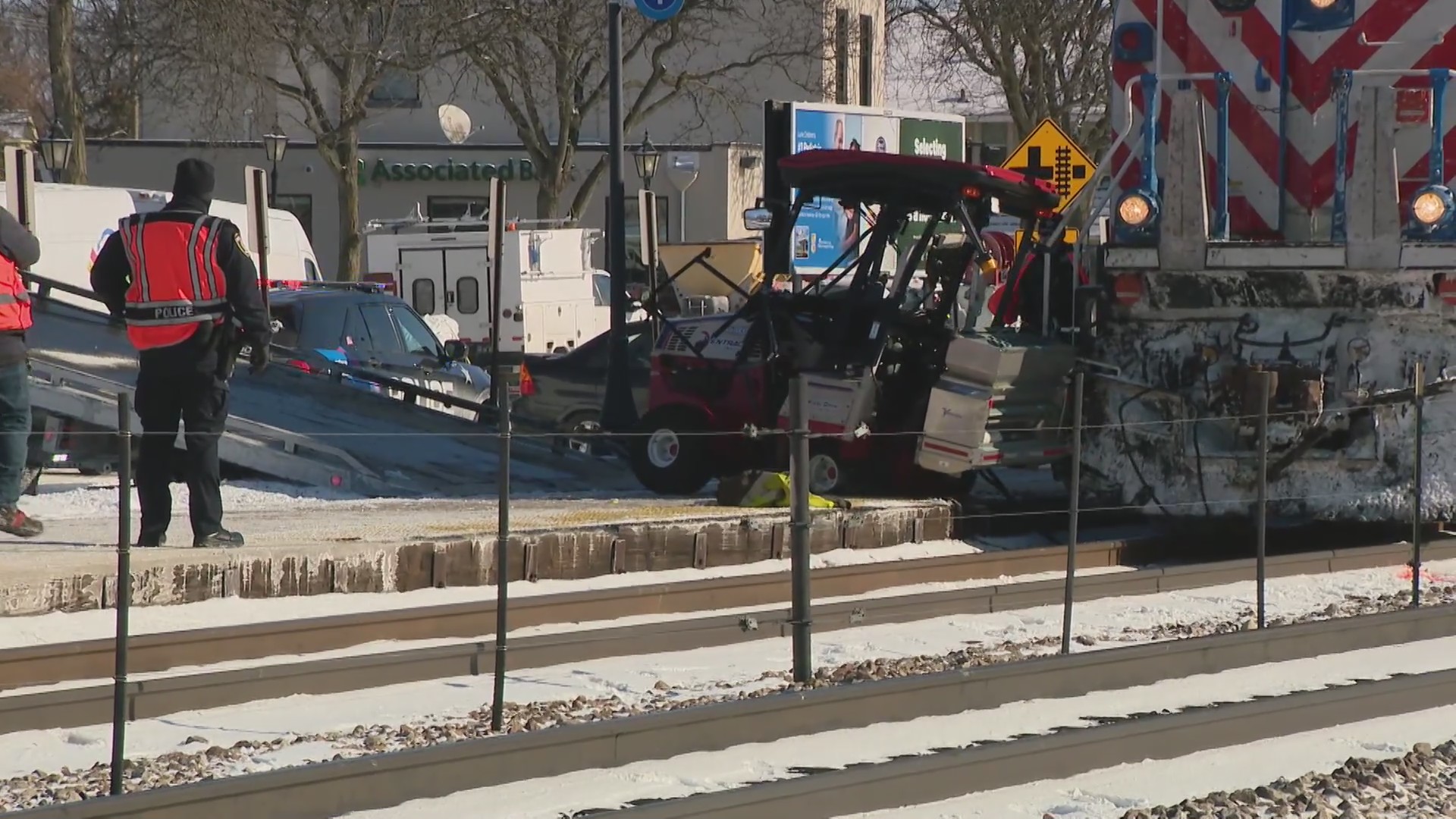 Metra train hits snow plow, killing public works employee in Bartlett