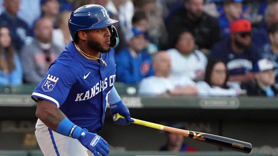 Cardinals add 27-year-old slugger as outfield options dwindle