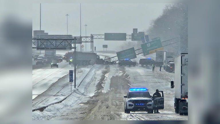 Overhead sign falls across Ohio interstate after crash