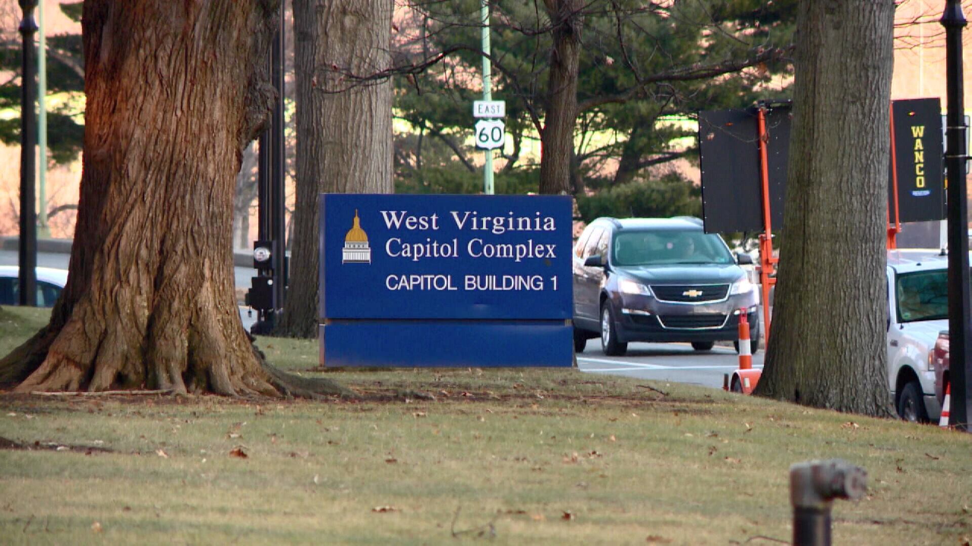 West Virginia secretary of state proposes poll worker tax credit