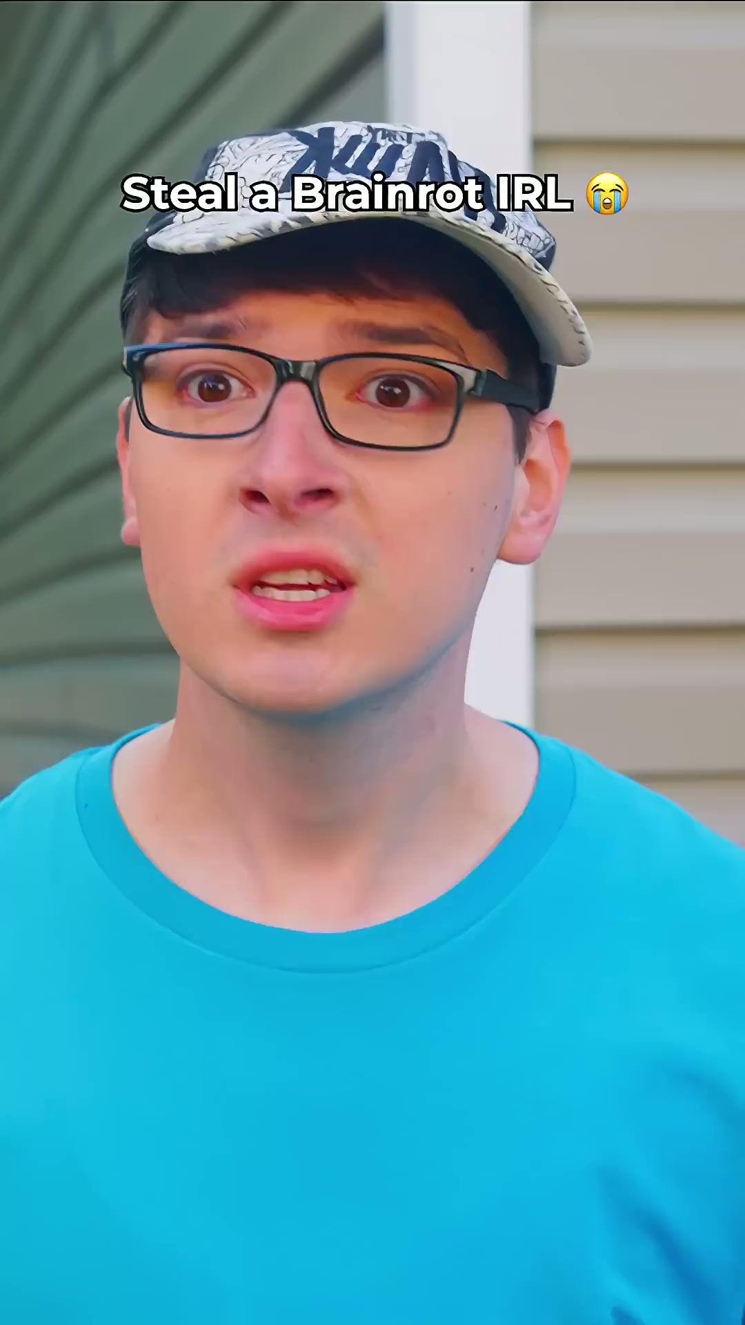 Steal a brainrot IRL 😂