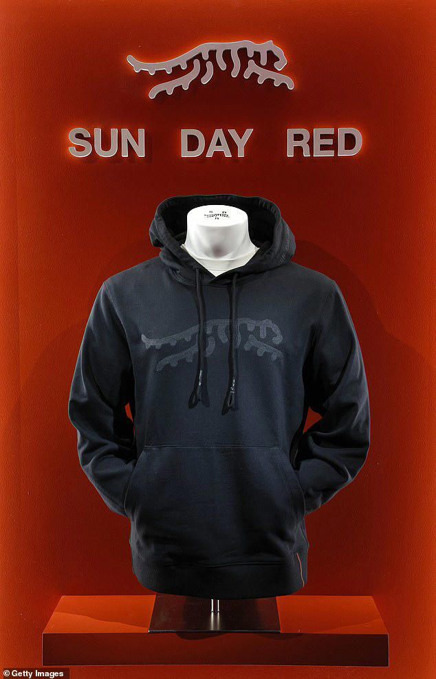 Billionaire Tiger Woods scores another huge pay day with golf icon's ...