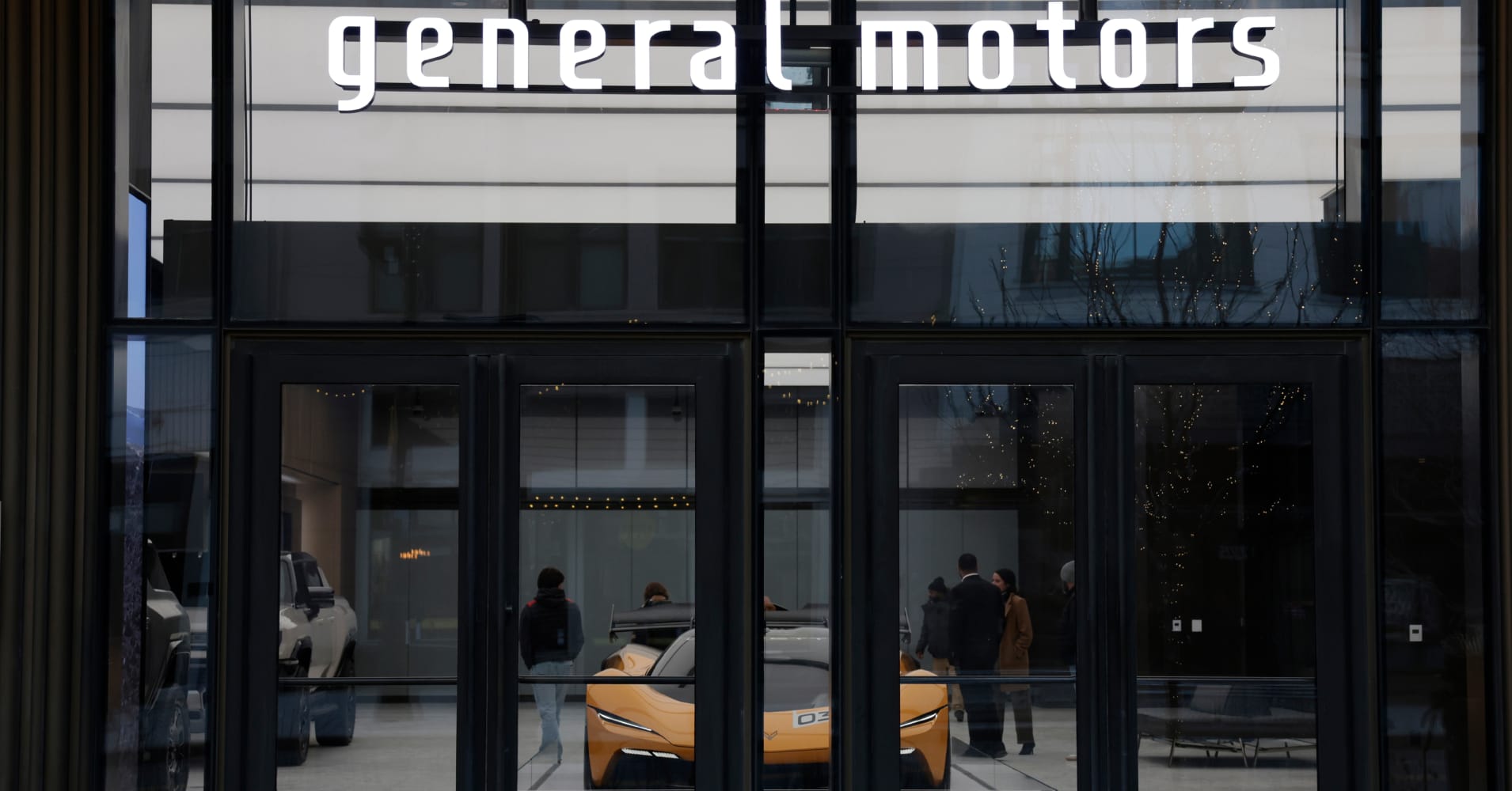 GM tops earnings expectations, announces dividend increase and stock ...