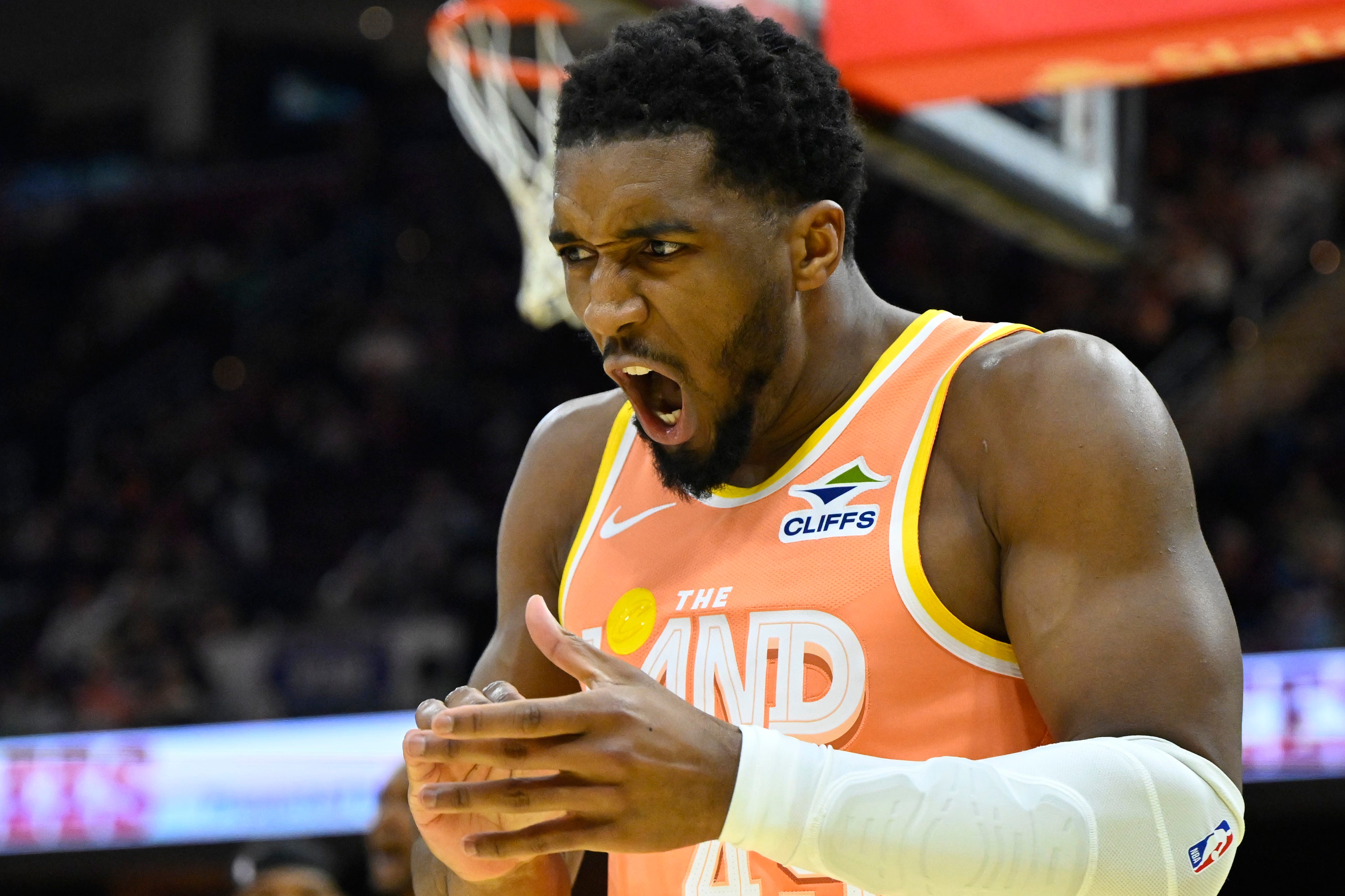 Donovan Mitchell scores 45 points, surging Cavaliers beat Magic again