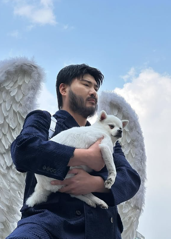 Car, the Garden rides 'Transit Love' to a chart resurgence... No. 1 ...