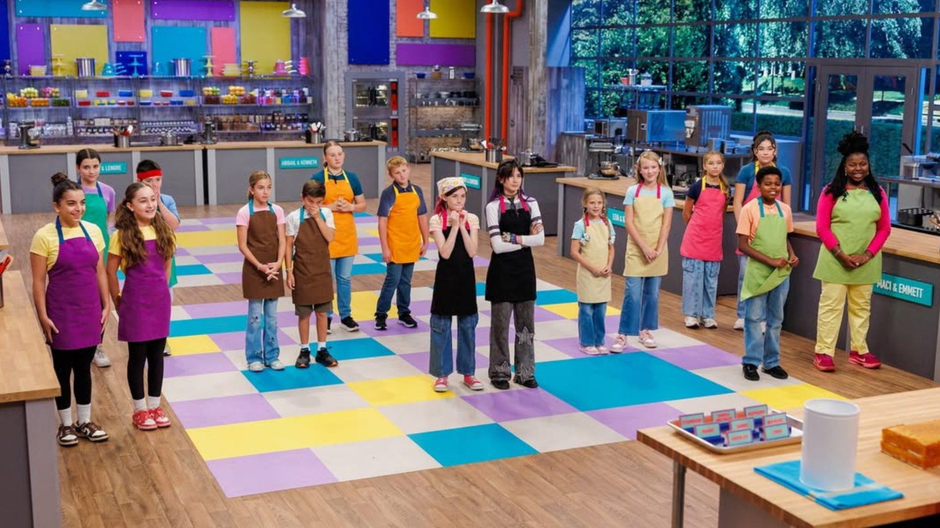 Baking Championship: Next Gen: Young bakers tackle a fun dessert challenge