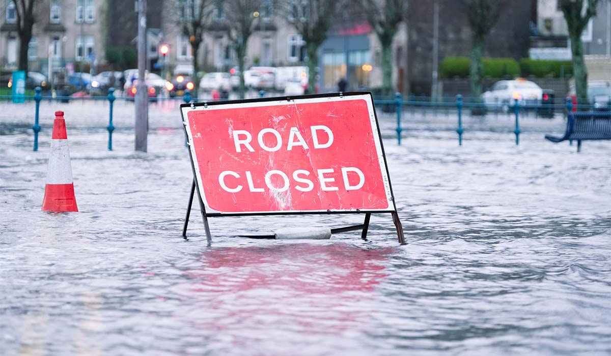 Commuter hell in Dublin as Storm Chandra floods the capital leaving ...