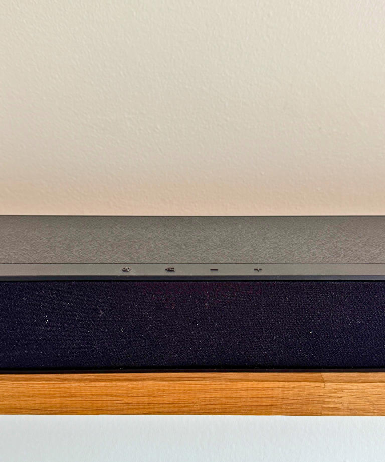 I tested the budget Hisense HS2100 soundbar: I'm impressed by its ...