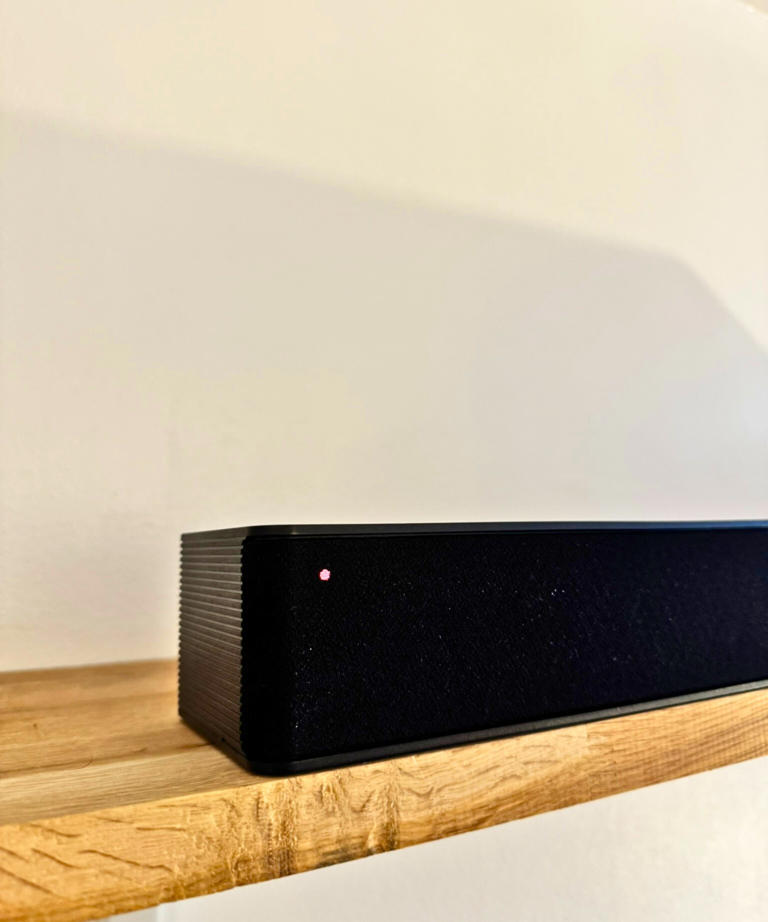I tested the budget Hisense HS2100 soundbar: I'm impressed by its ...
