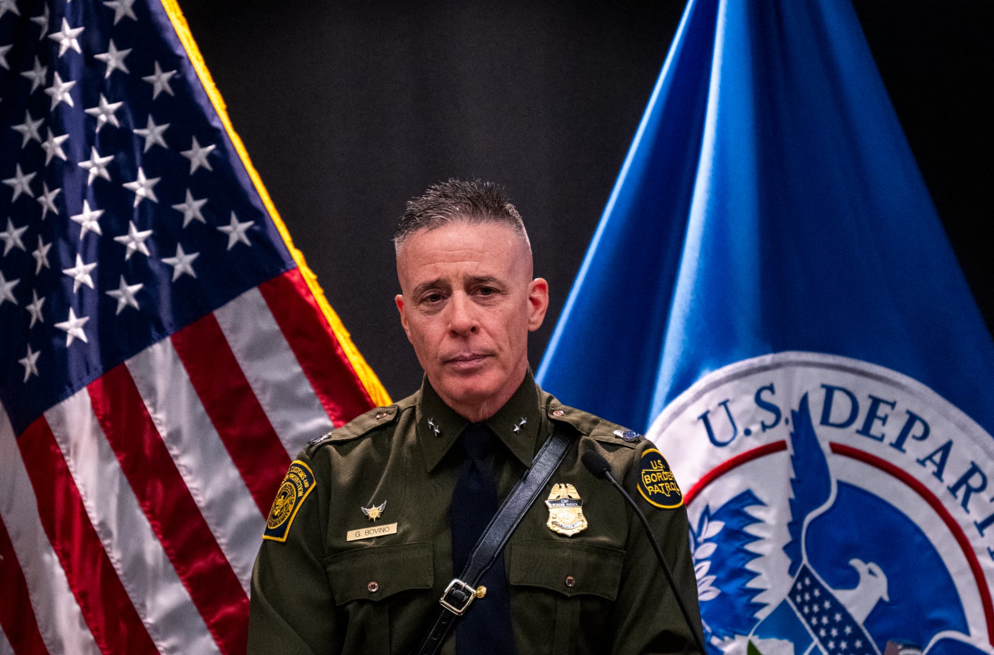 Le gouvernement américain dément le départ du chef de la police aux ...