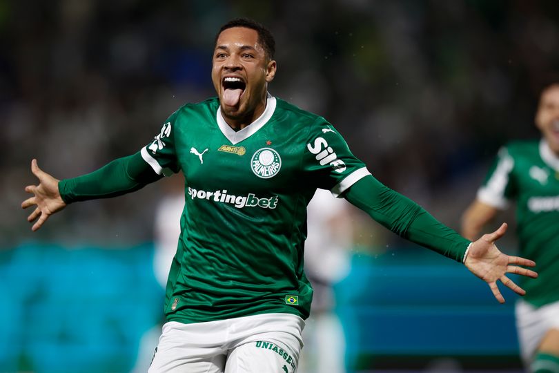 Man United transfer news: £43m ex-Barca striker linked as French ...