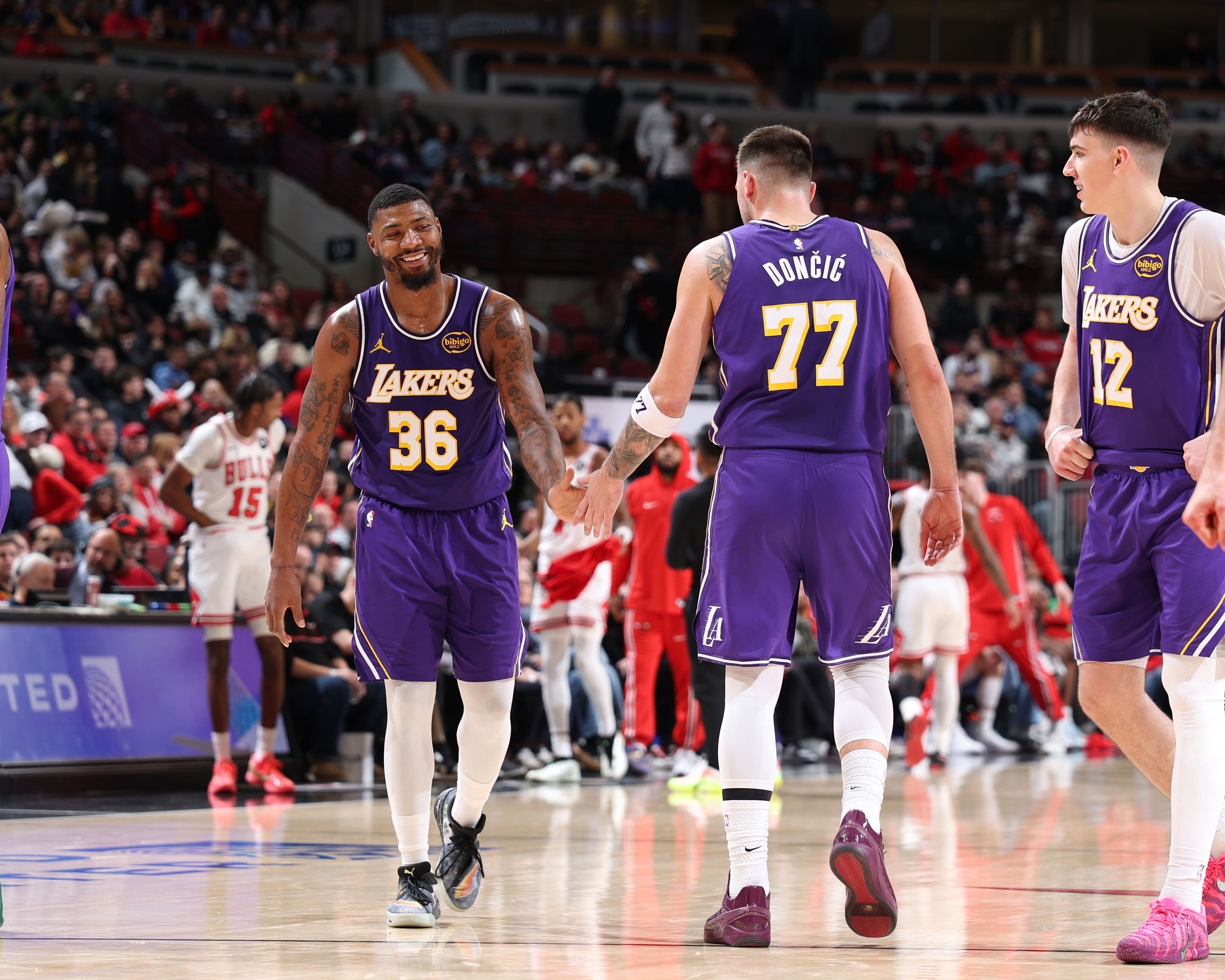 Player grades: Lakers vs. Bulls