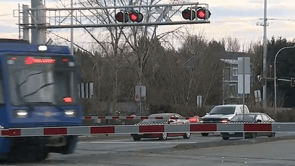 Hillsboro struggles for funding to ease traffic congestion at MAX crossing