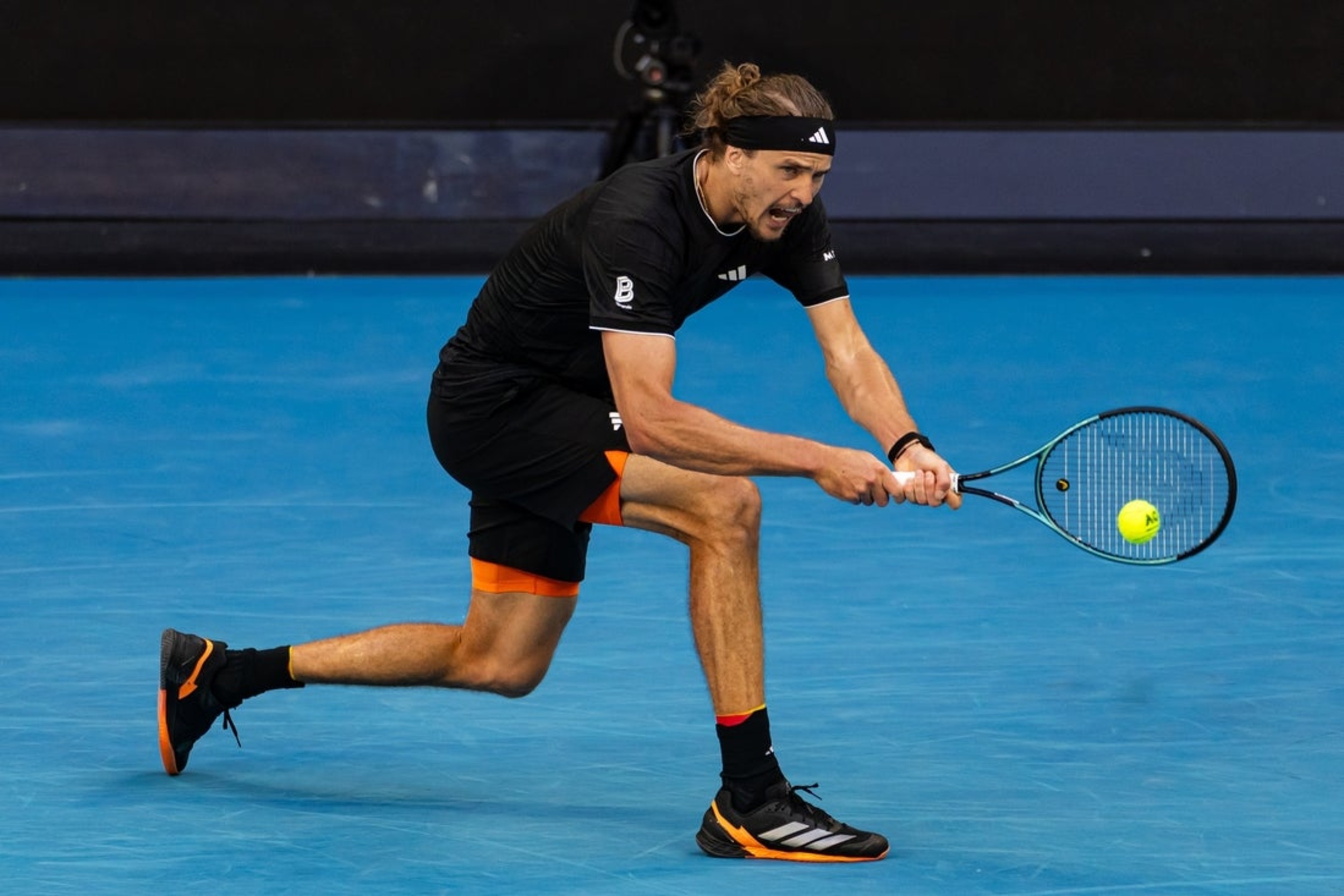 Alexander Zverev downs Learner Tien in Australian Open quarters