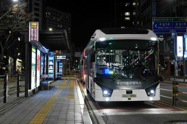 No more $50 Uber rides: The new 3:30 AM robot bus that saves your wallet