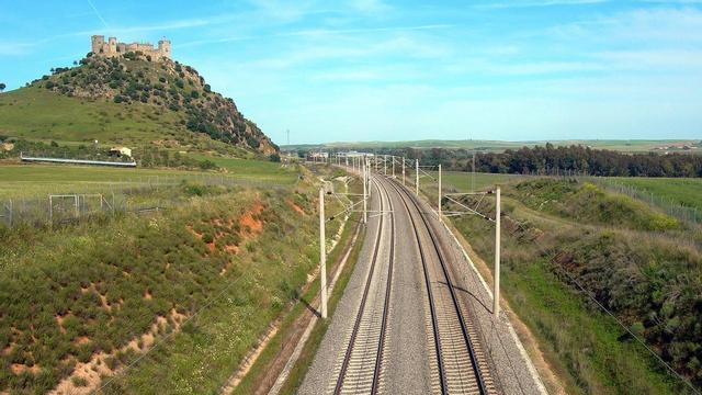 Adif localiza una nueva rotura de vía en Córdoba que obliga a limitar ...