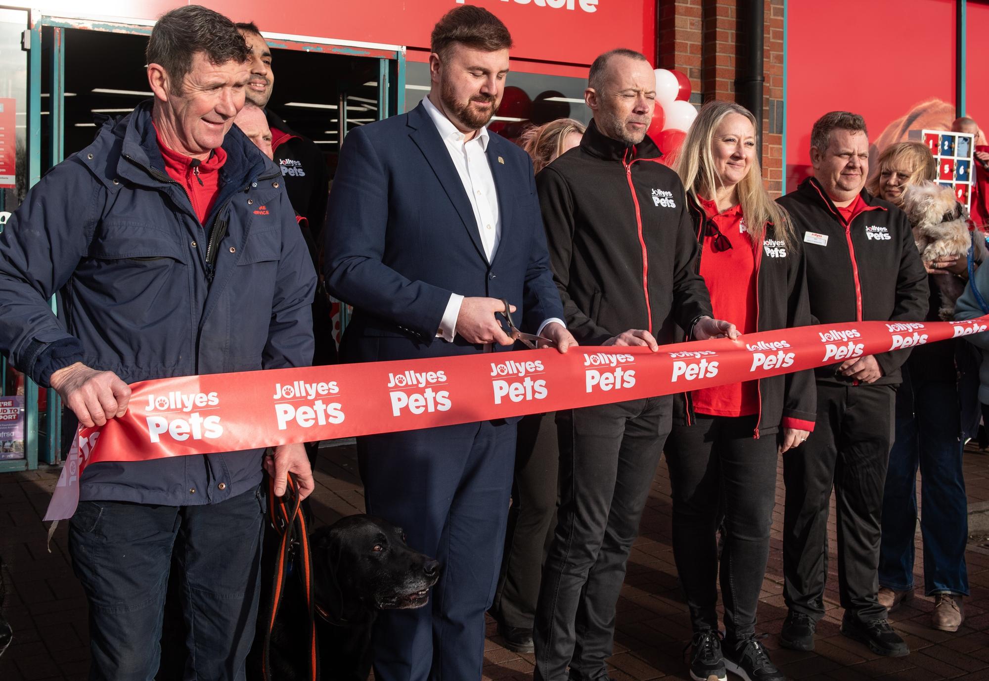 13 pawsome pictures as popular pet store opens in Blackpool with toys ...