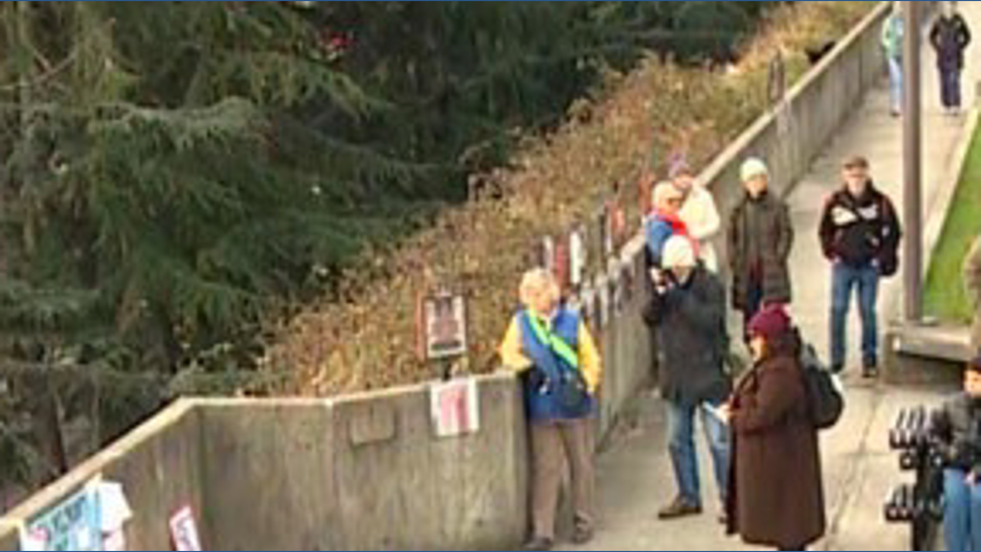 Harborview workers hold vigil for nurse killed by border patrol agents