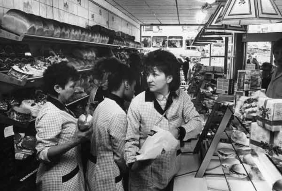 Sheffield retro: 43 photos telling the story of city life back in 1985 ...