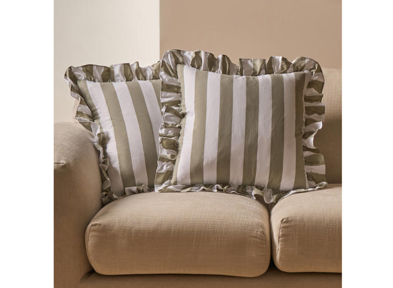 4 simple styling tricks to put a stamp on your space