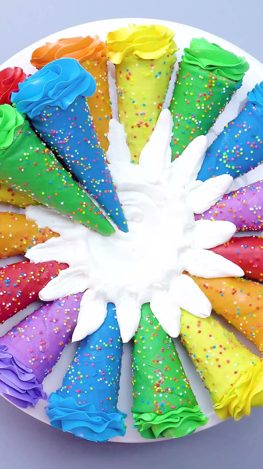 Creative ideas for colorful cakes