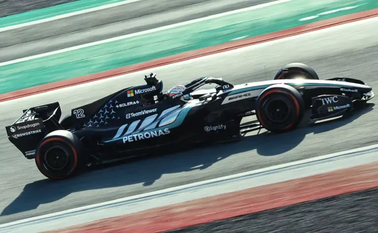 Mercedes W17: buoni segnali con vista sulla Ferrari
