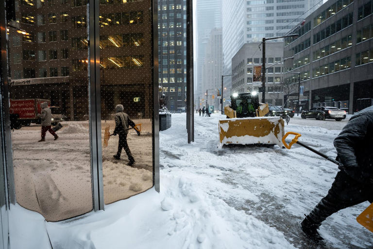 ‘A huge problem’: Toronto snowstorm highlights accessibility issues ...