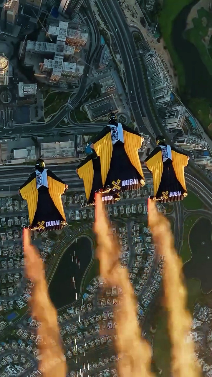 Watch: Athlete flies through Ciel Dubai Marina's 'eye of needle' at ...