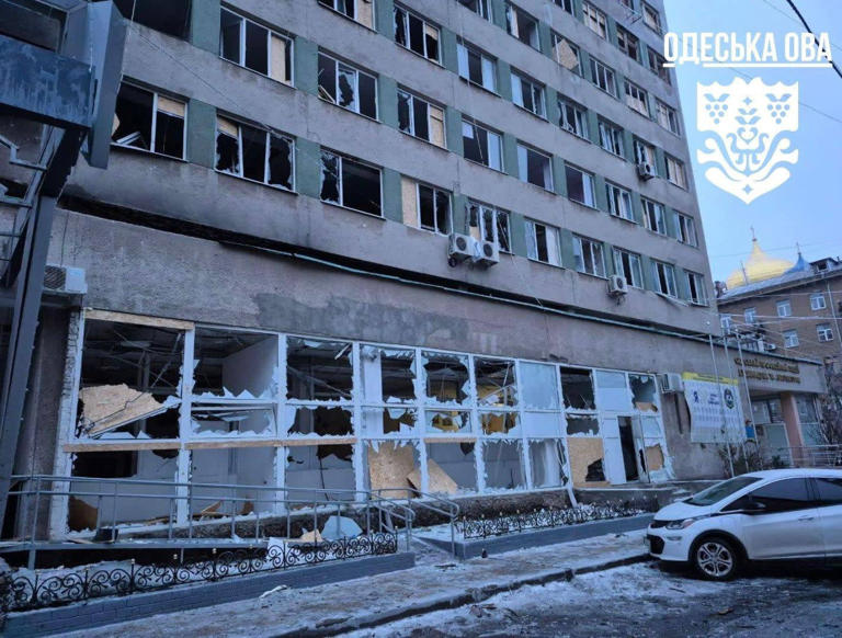 Lyceum and kindergarten damaged in Russian attack on Odesa – photos