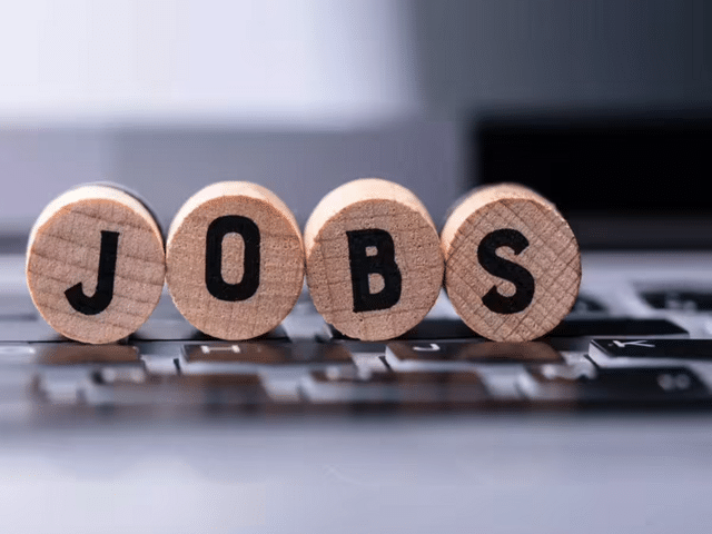 Join the Indian Navy: Become a sub lieutenant in the Indian Navy ...