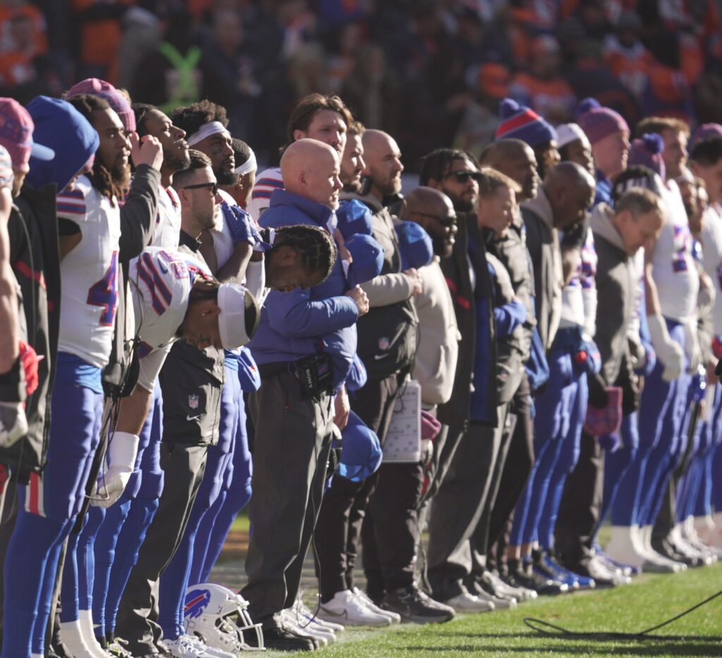 NFL: Teams still looking for new head coaches