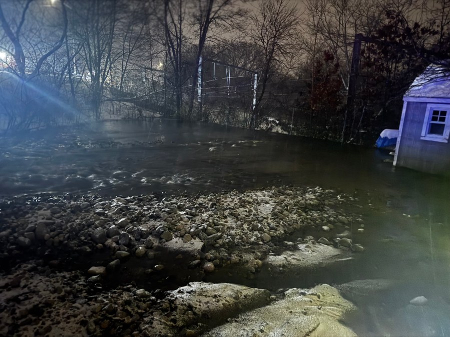 Attleboro repairing massive water main break on Route 152