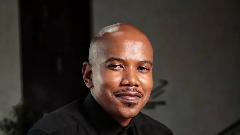 Mzansi reacts to Moopi Mothibeli's role in 'The Nowhere Man'