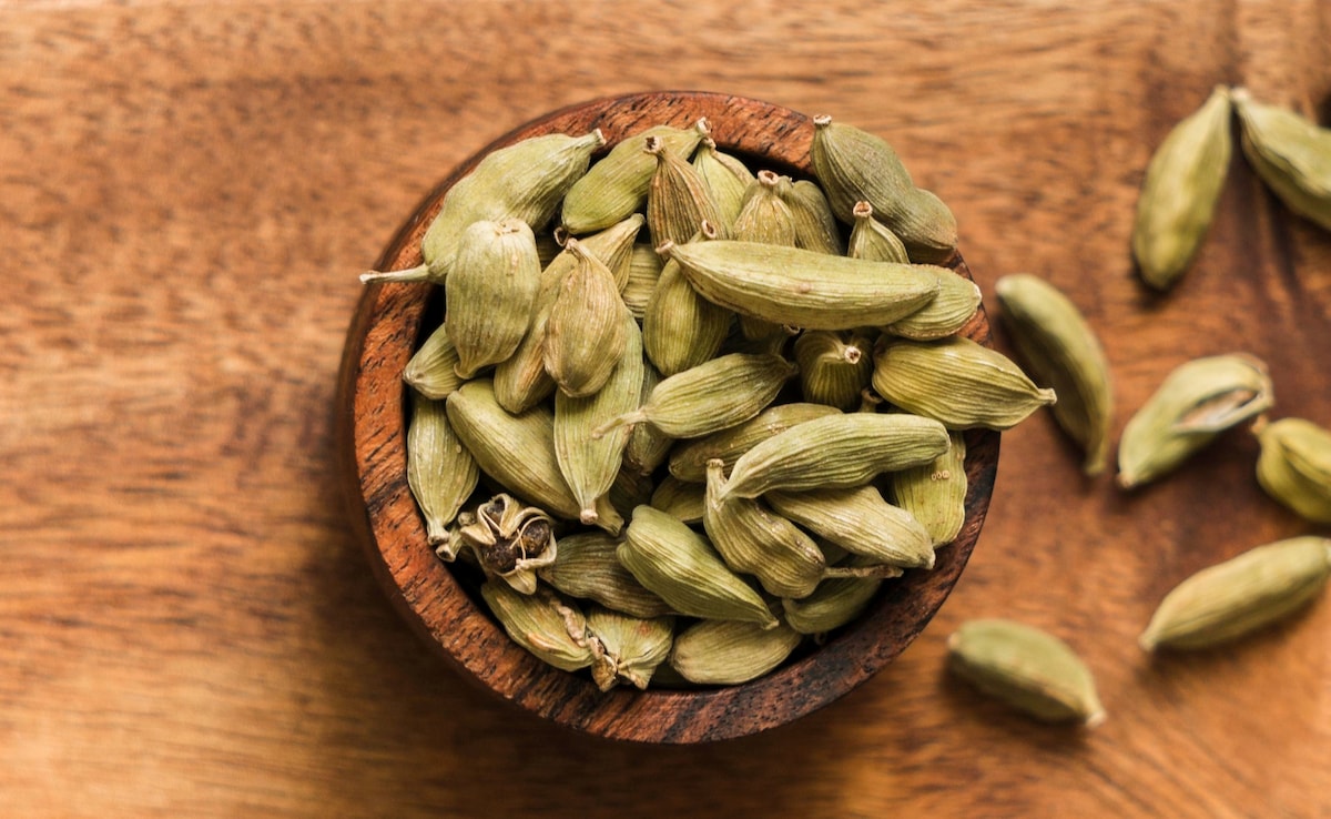 10 health benefits of green cardamom or choti elachi