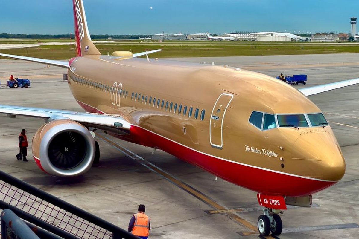 Southwest’s final ‘open seating’ flight lifts off — on a special plane