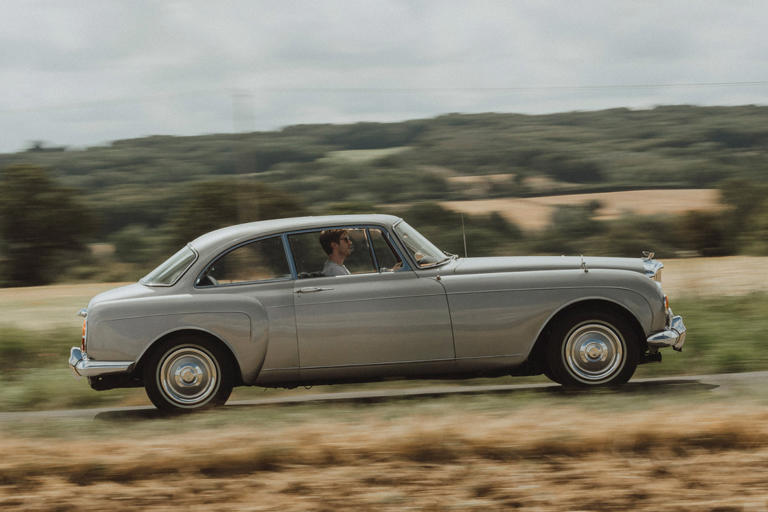 Discover this unique Bentley S2 Continental