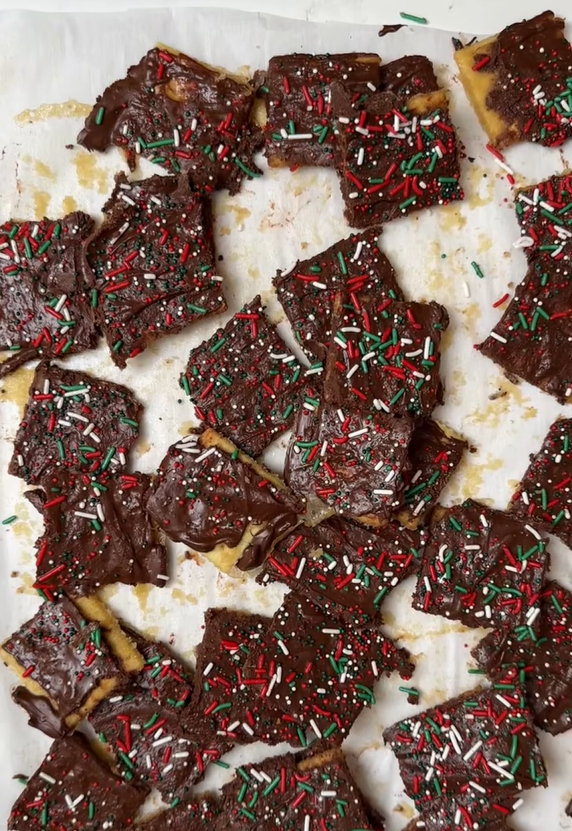 Crispy homemade crackers – your new go-to recipe