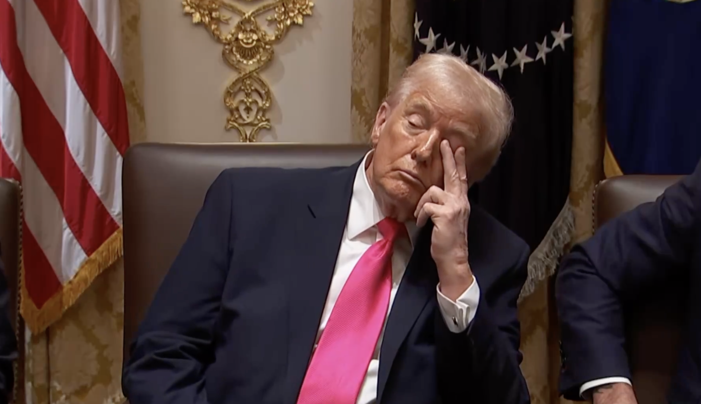 'Very good job, thank you': Trump nearly falls asleep as Lori Chavez ...