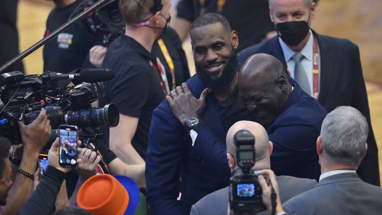 JJ Redick weighs in on LeBron James-Michael Jordan comparison before ...