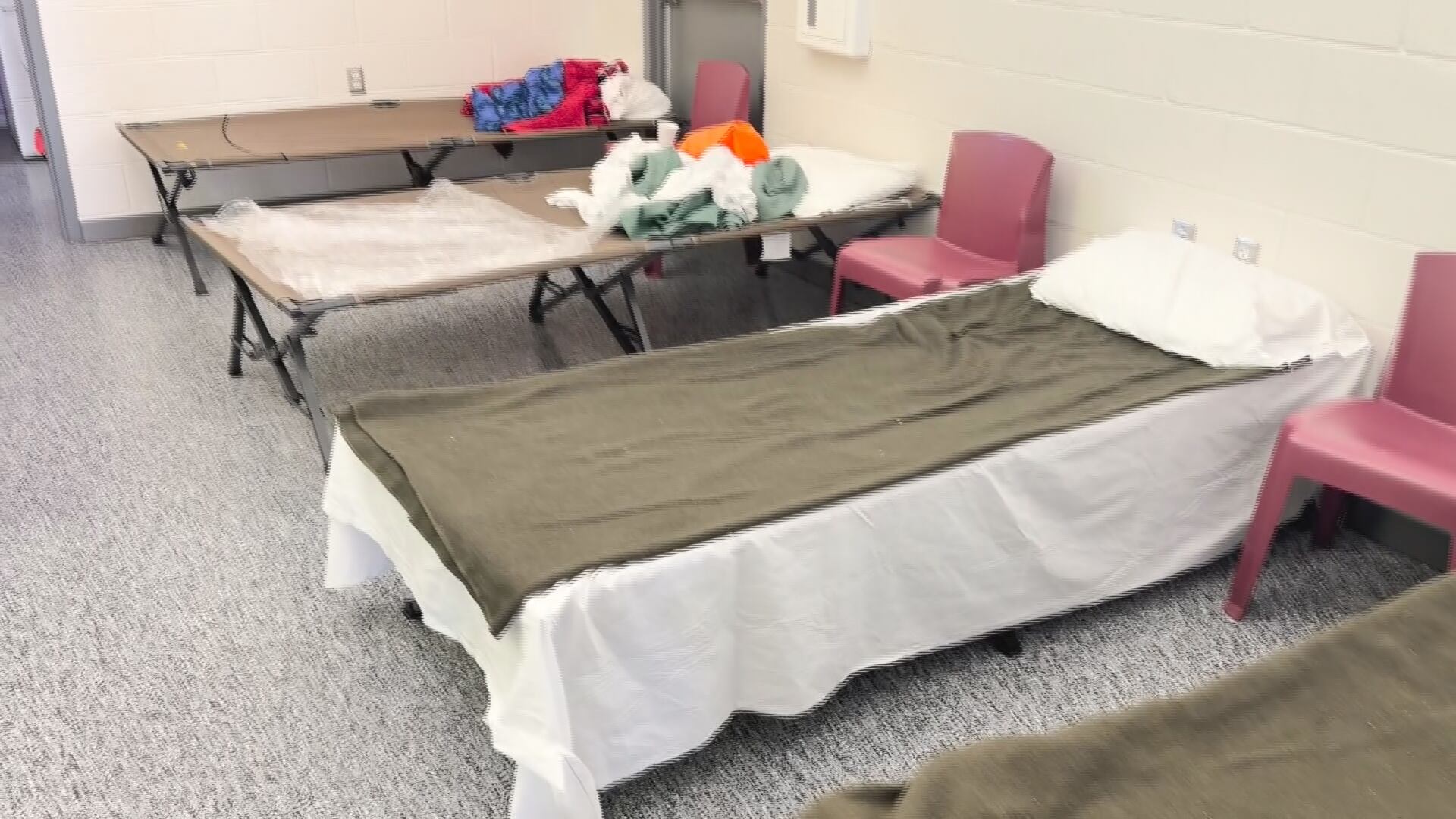 Nonprofit offers beds, meals to protect people from freezing cold