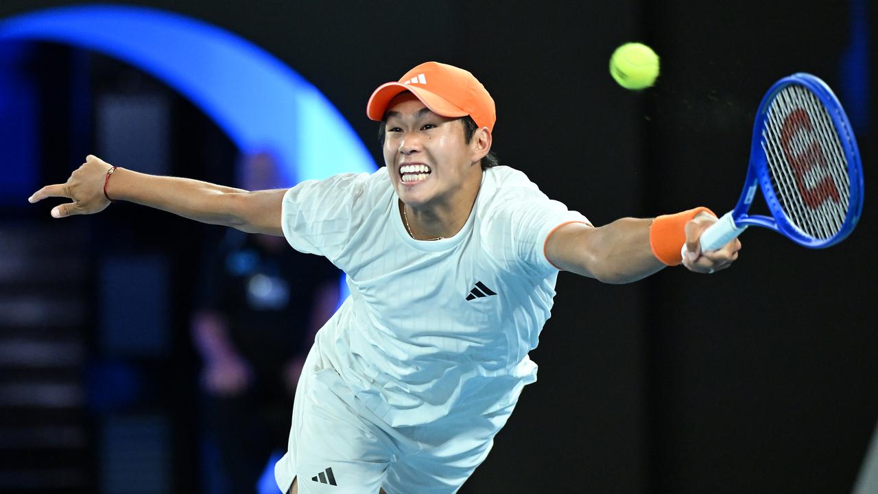 Zverev beats US young gun to book AO final-four berth