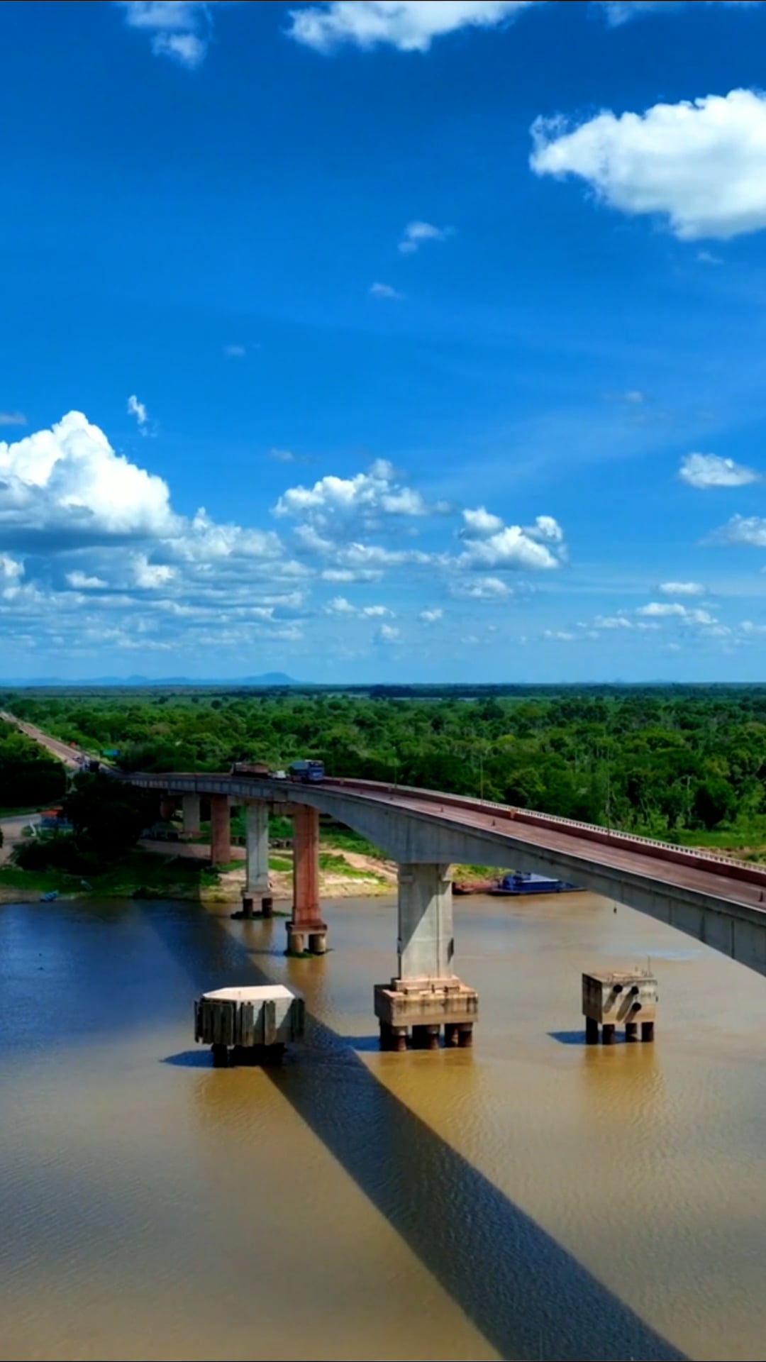 Pemandangan dari drone mengungkap keindahan alam Paraguay yang masih alami