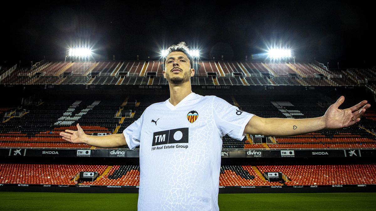 Guido desvela qué significa jugar con la camiseta del Valencia con ...