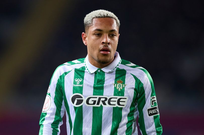 Man Utd news: Michael Carrick eyes £43m Brazil striker as transfer ...