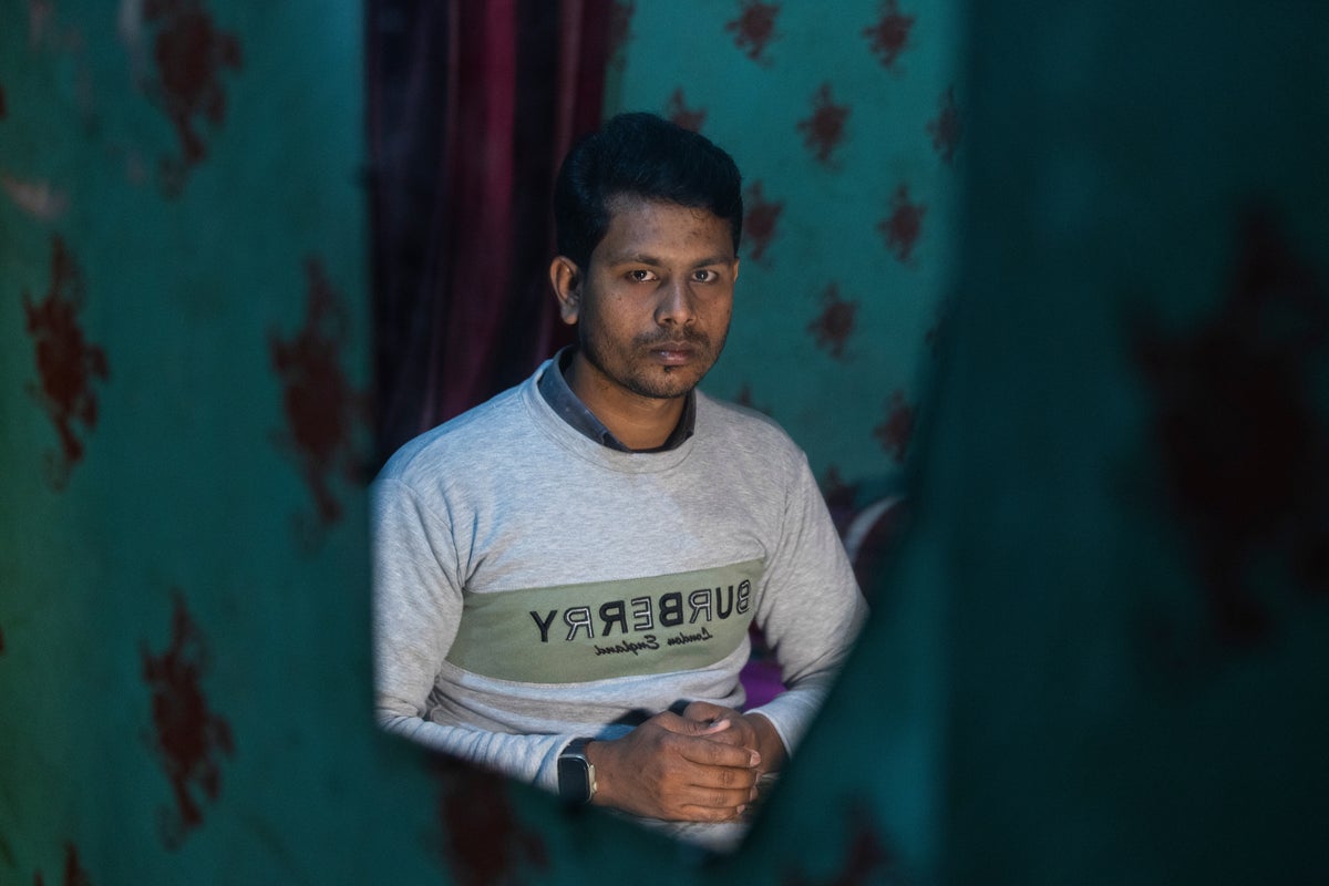 Bangladeshi workers lured to Russia tricked into fighting in Ukraine