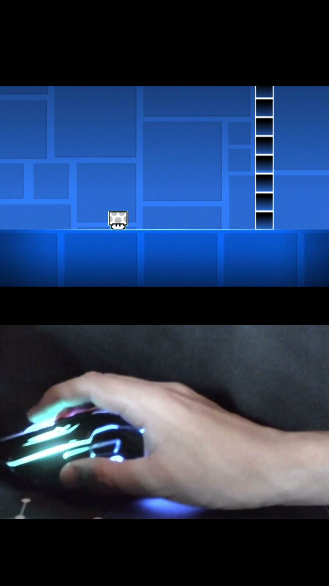 Geometry Dash IMPOSSIBLE jump!/ Deluxe12