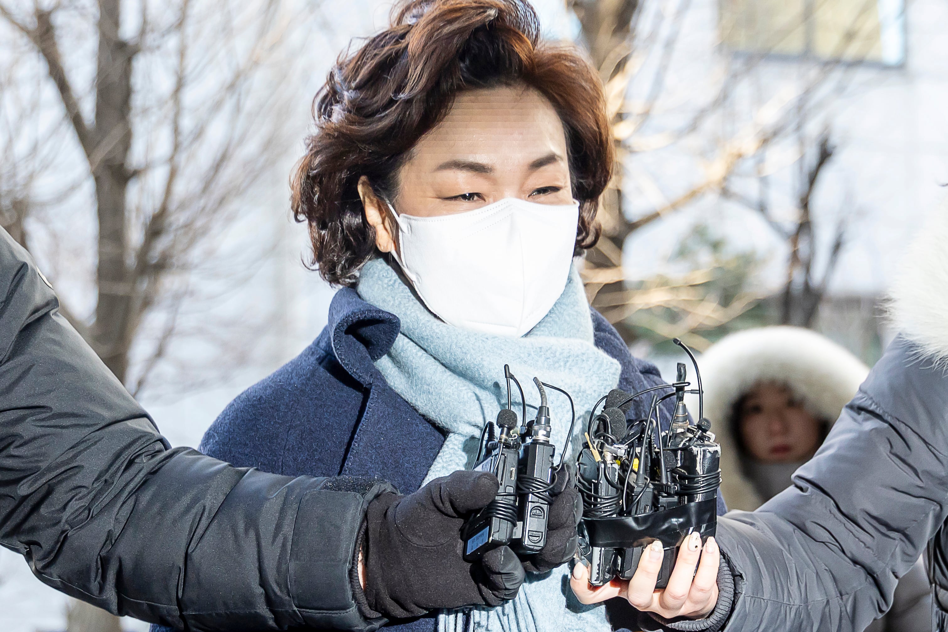 Former aides sue Rep. Kim Byung-kee's spouse over Telegram leak