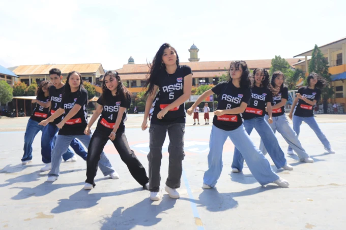 Azarine dance competition bakal guncang Honda DBL Papua