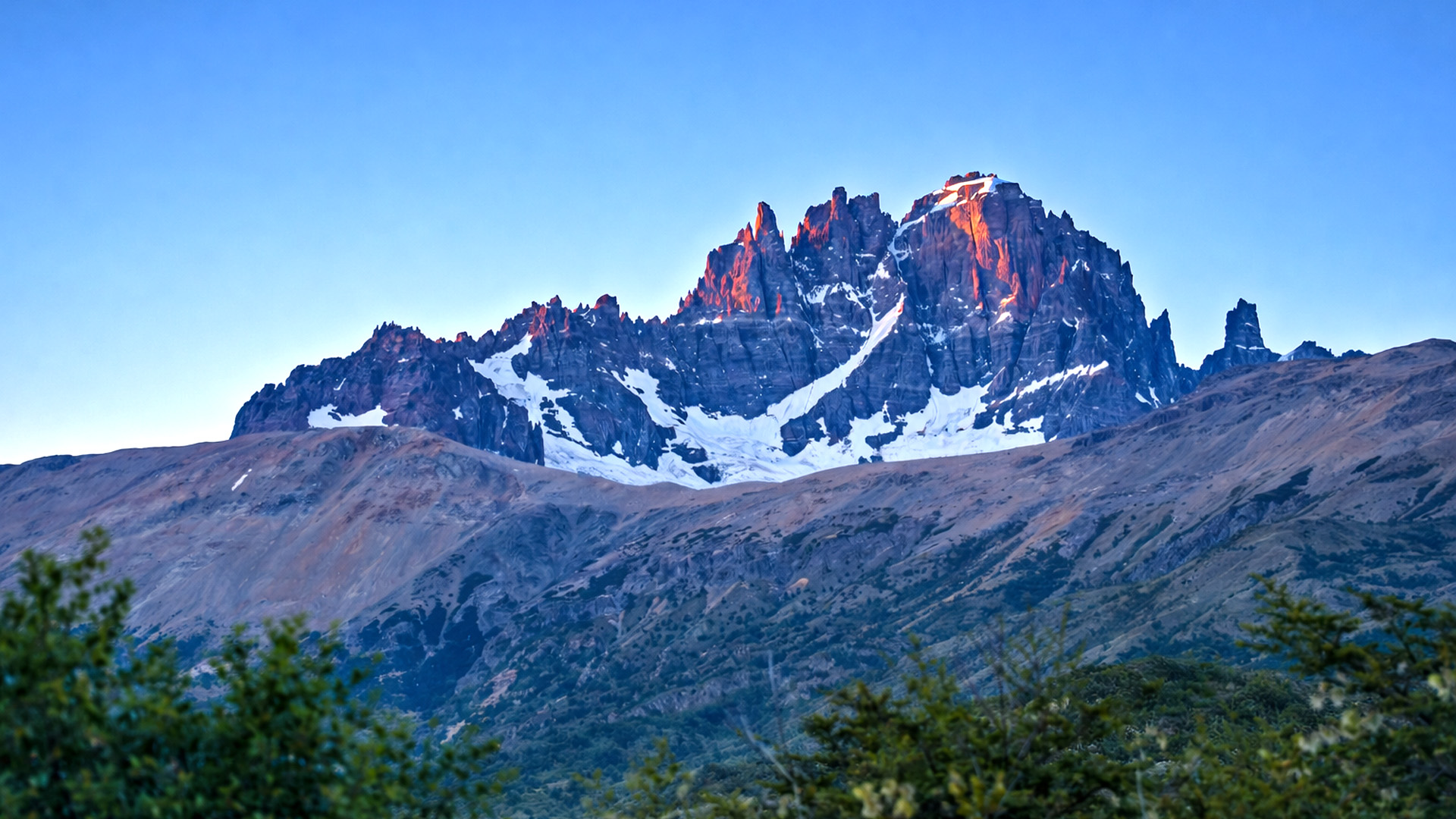 Steile pieken van de Fitz Roy in Zuid-Patagonië